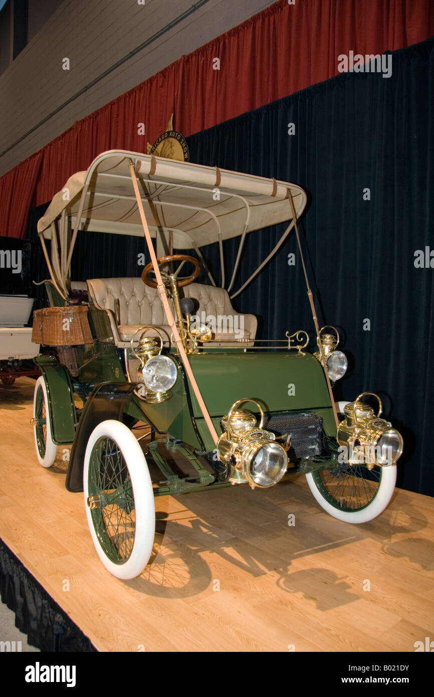 1903 Ford Model A Runabout. Chicago Auto Show 2008 Stock Photo - Alamy