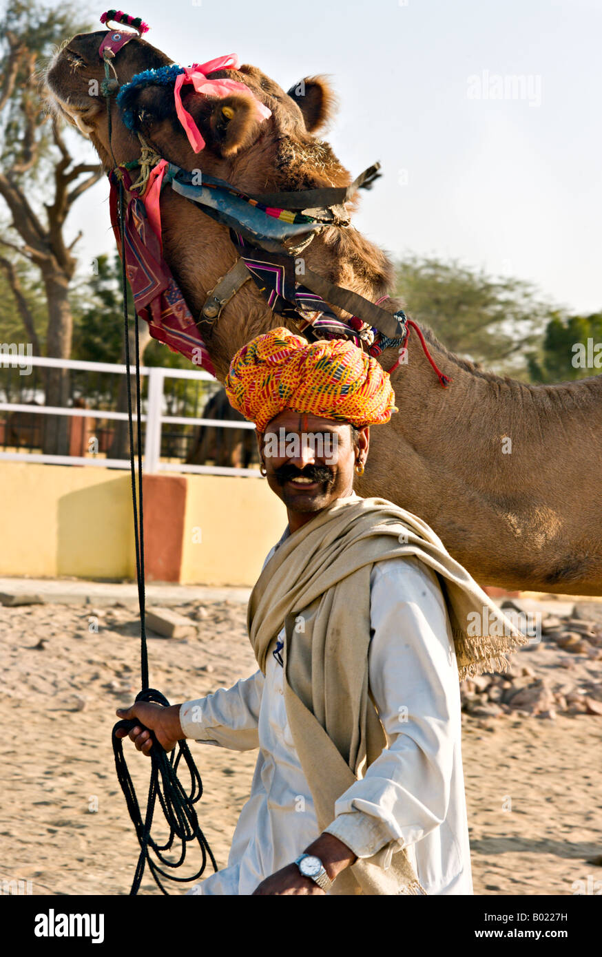 Camel handler hi-res stock photography and images - Alamy