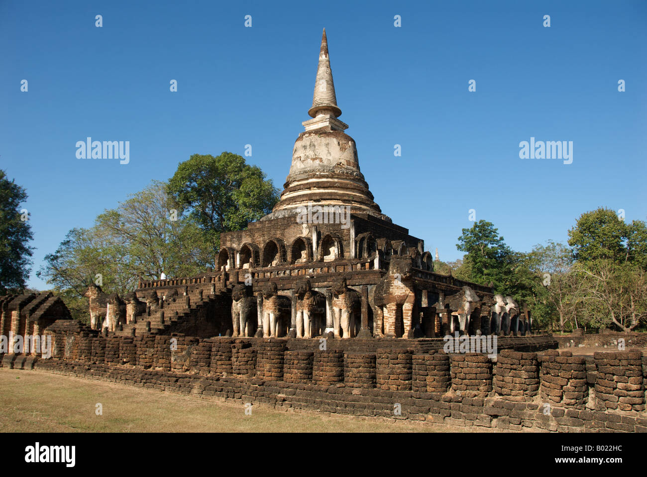 Wat Chang Lom Si Satchanalai Historical Park Sukhothai Province ...