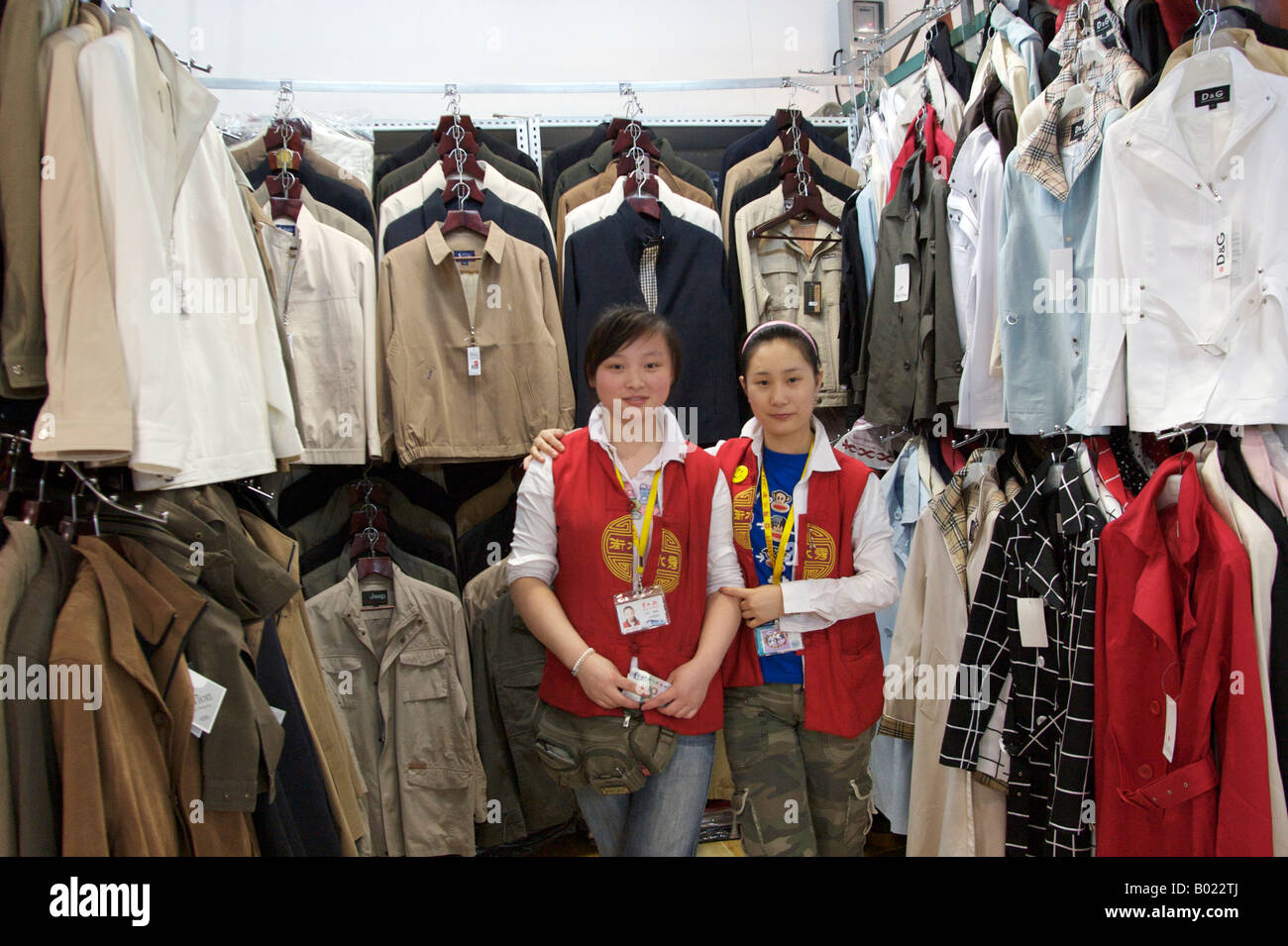 Counterfeit jacket vendors at the Xiushui silk market Beijing China ...