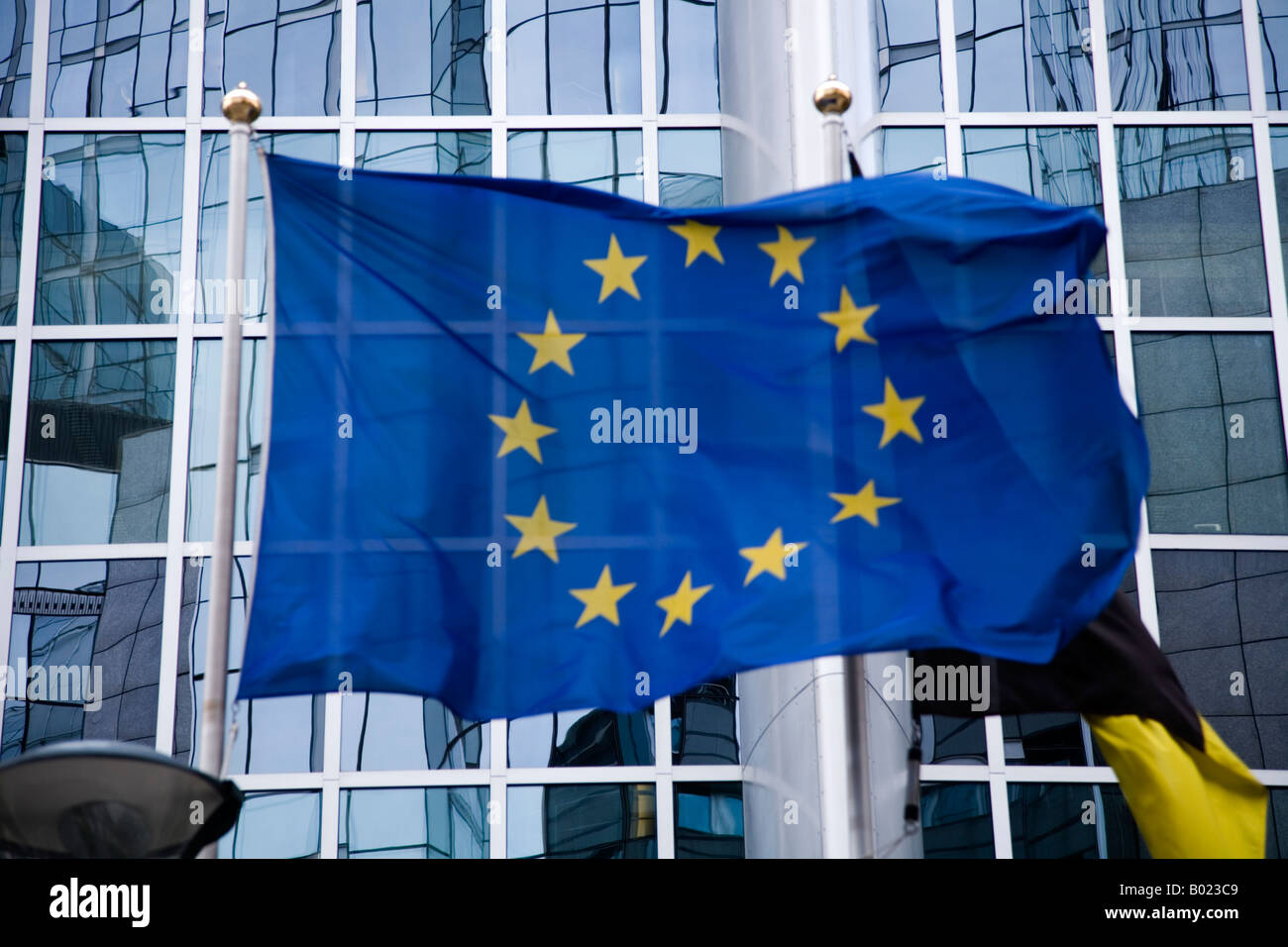 Section paul henri spaak building hi-res stock photography and images ...