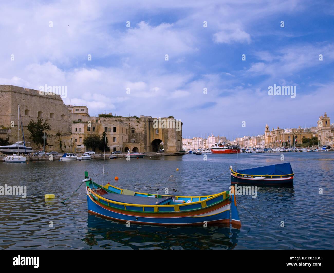 Luzzu in Dockyard Creek, Malta Stock Photo - Alamy