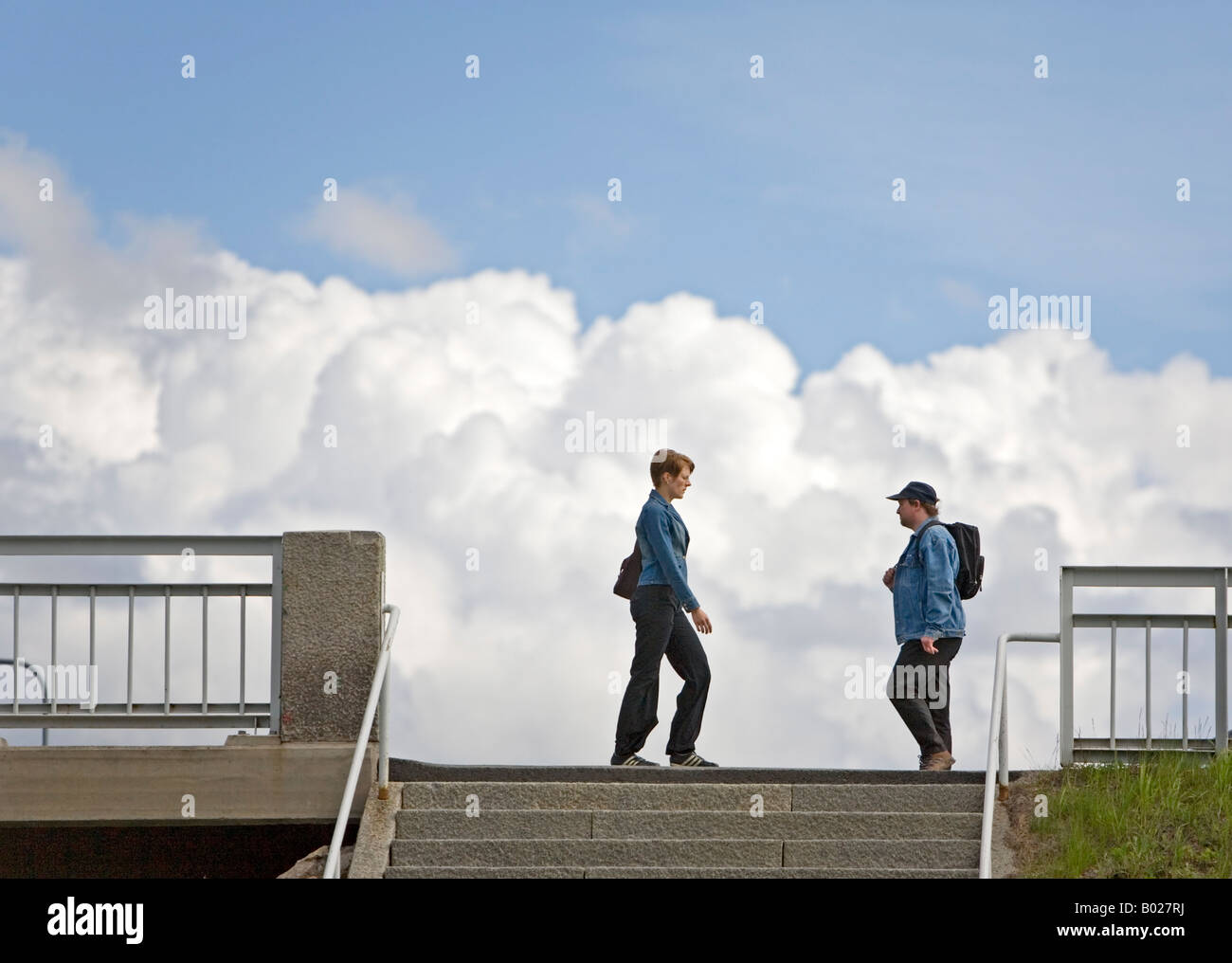People walking towards each other hi-res stock photography and images ...