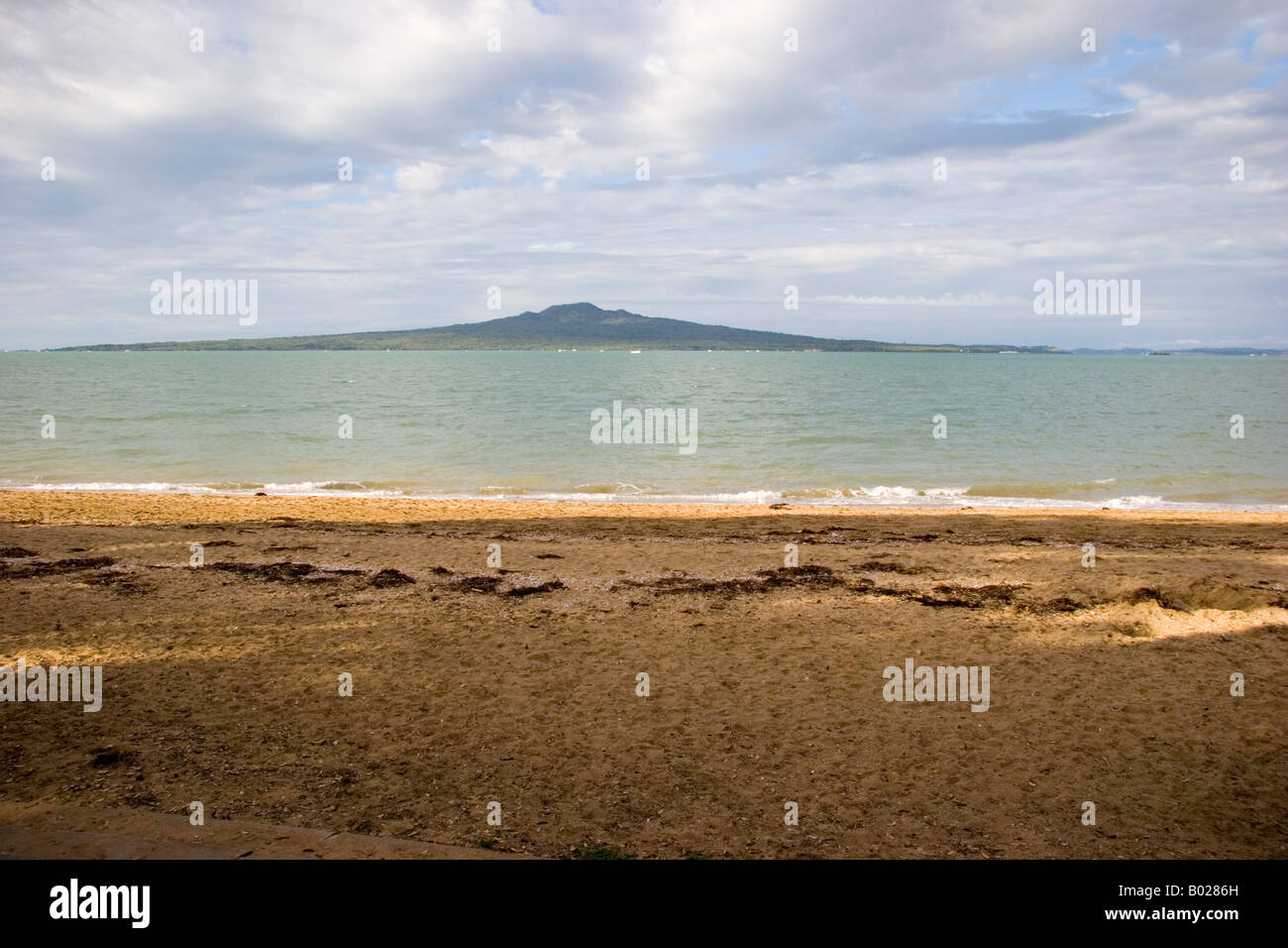 Rangitoto Island view from beach Auckland New Zealand Stock Photo - Alamy