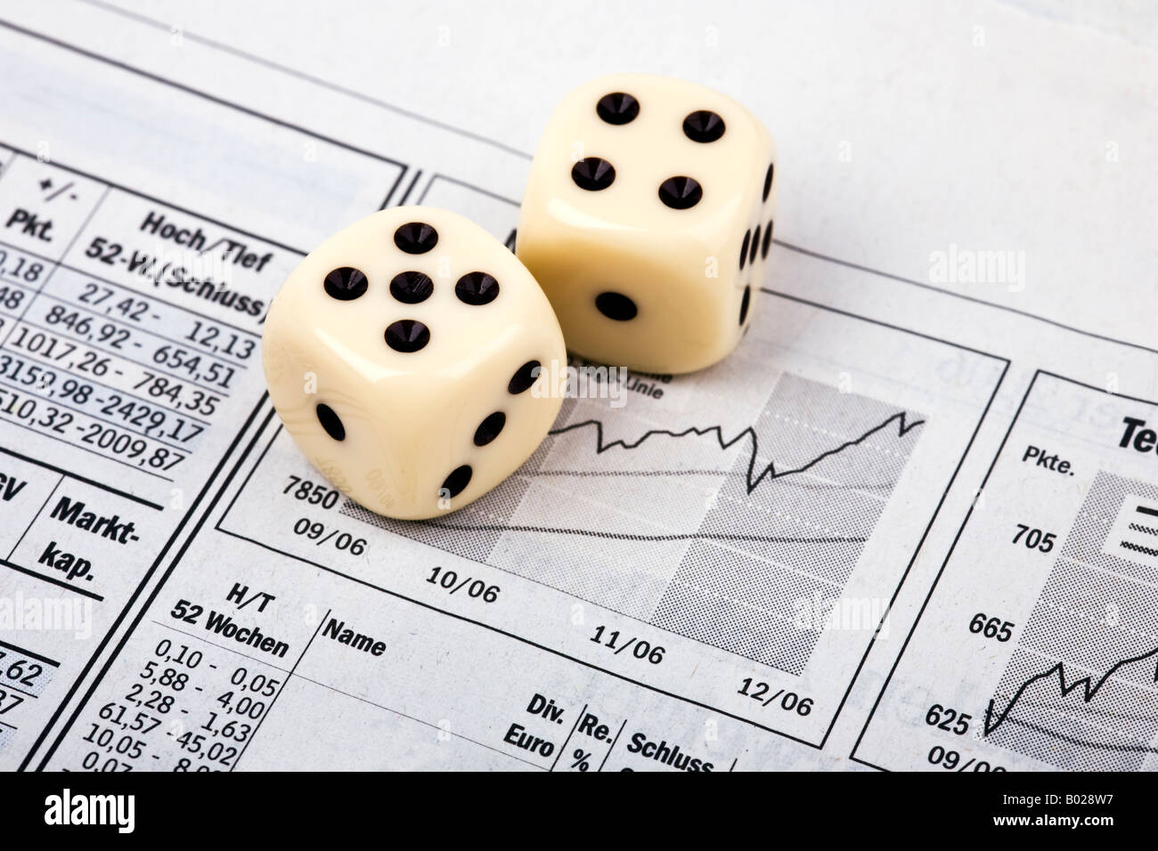 Newspaper sales box hi-res stock photography and images - Alamy