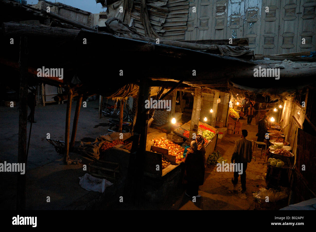 Vegetable market scene. Esfahan, Iran Stock Photo - Alamy