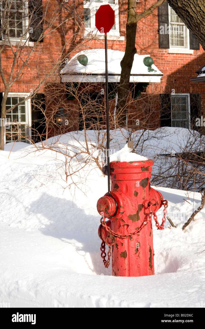 Montreal fire hydrant hi-res stock photography and images - Alamy