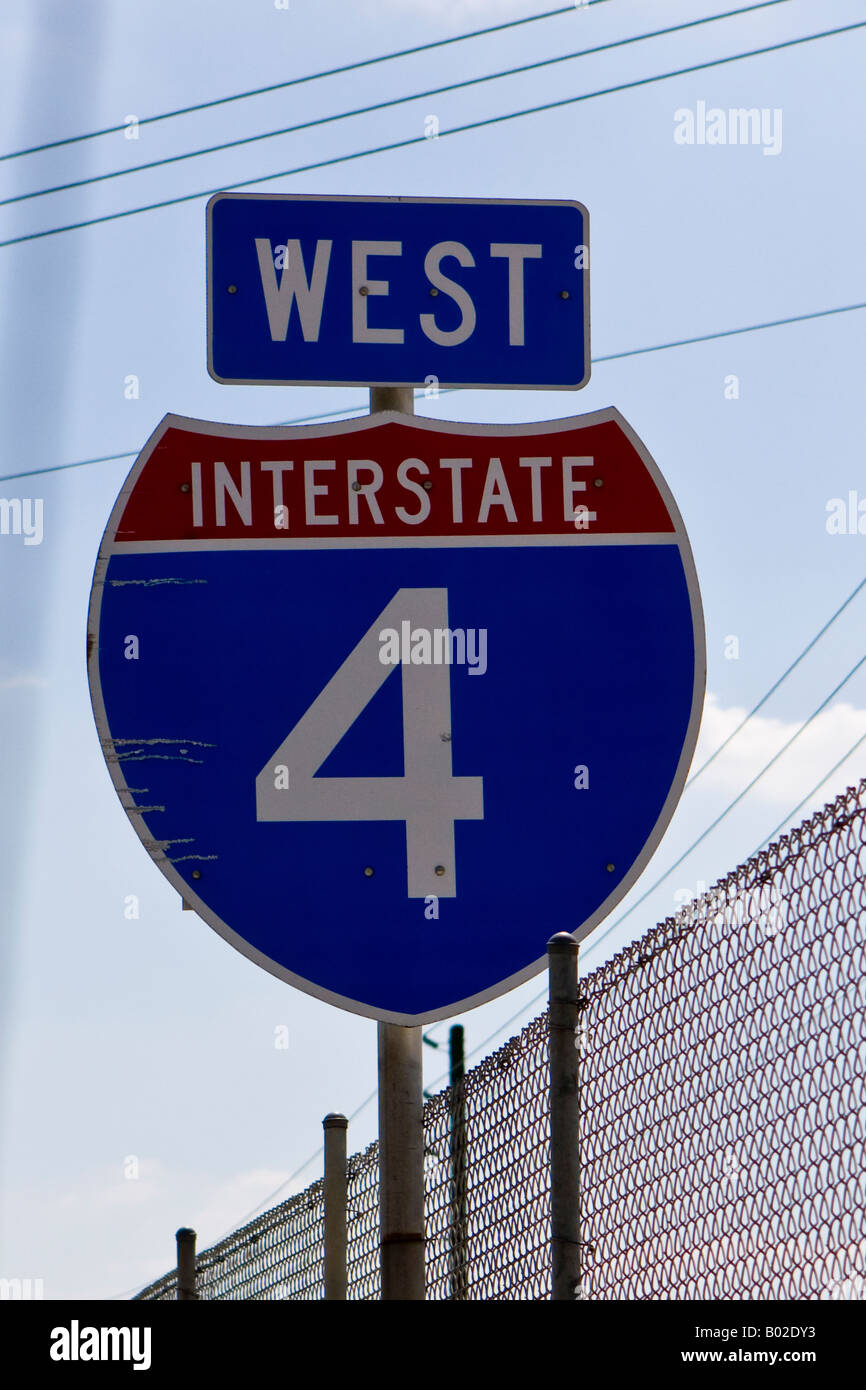 4 sign hi-res stock photography and images - Alamy