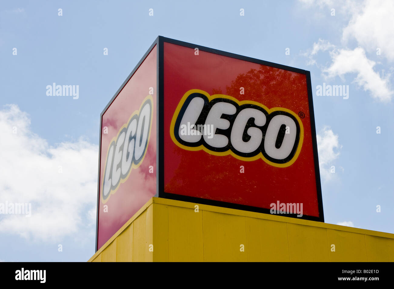 Large lego build hi-res stock photography and images - Alamy