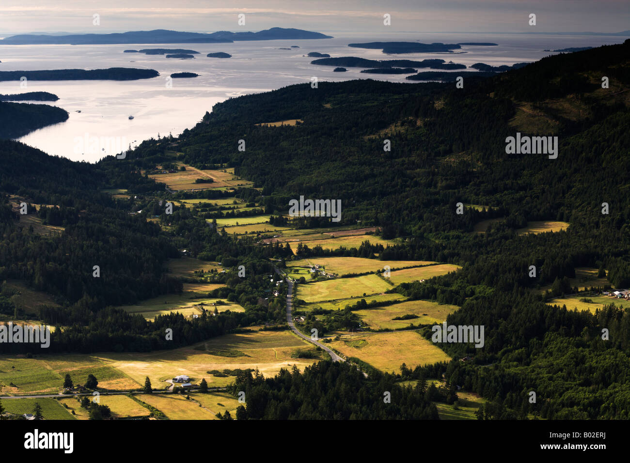 Mount maxwell hi-res stock photography and images - Alamy