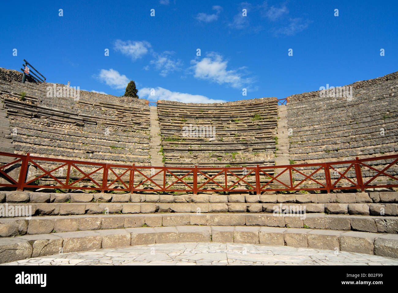 Theater pompeii hi-res stock photography and images - Alamy