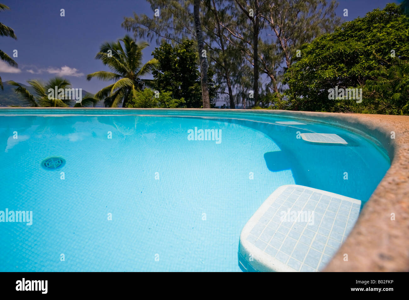 The seychelles infinity pool hi-res stock photography and images - Alamy