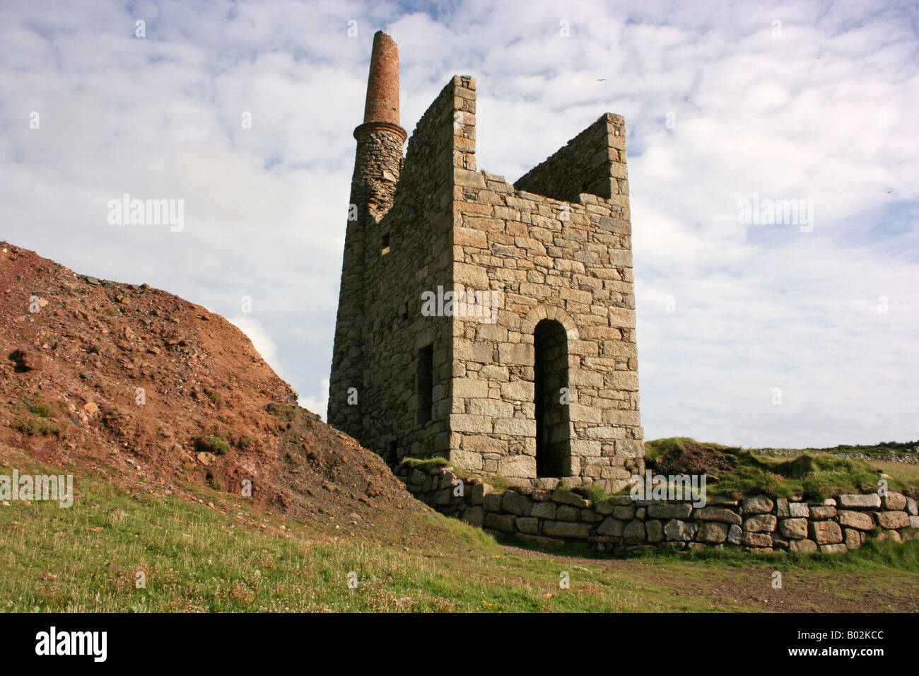 Mine buildings hi-res stock photography and images - Alamy