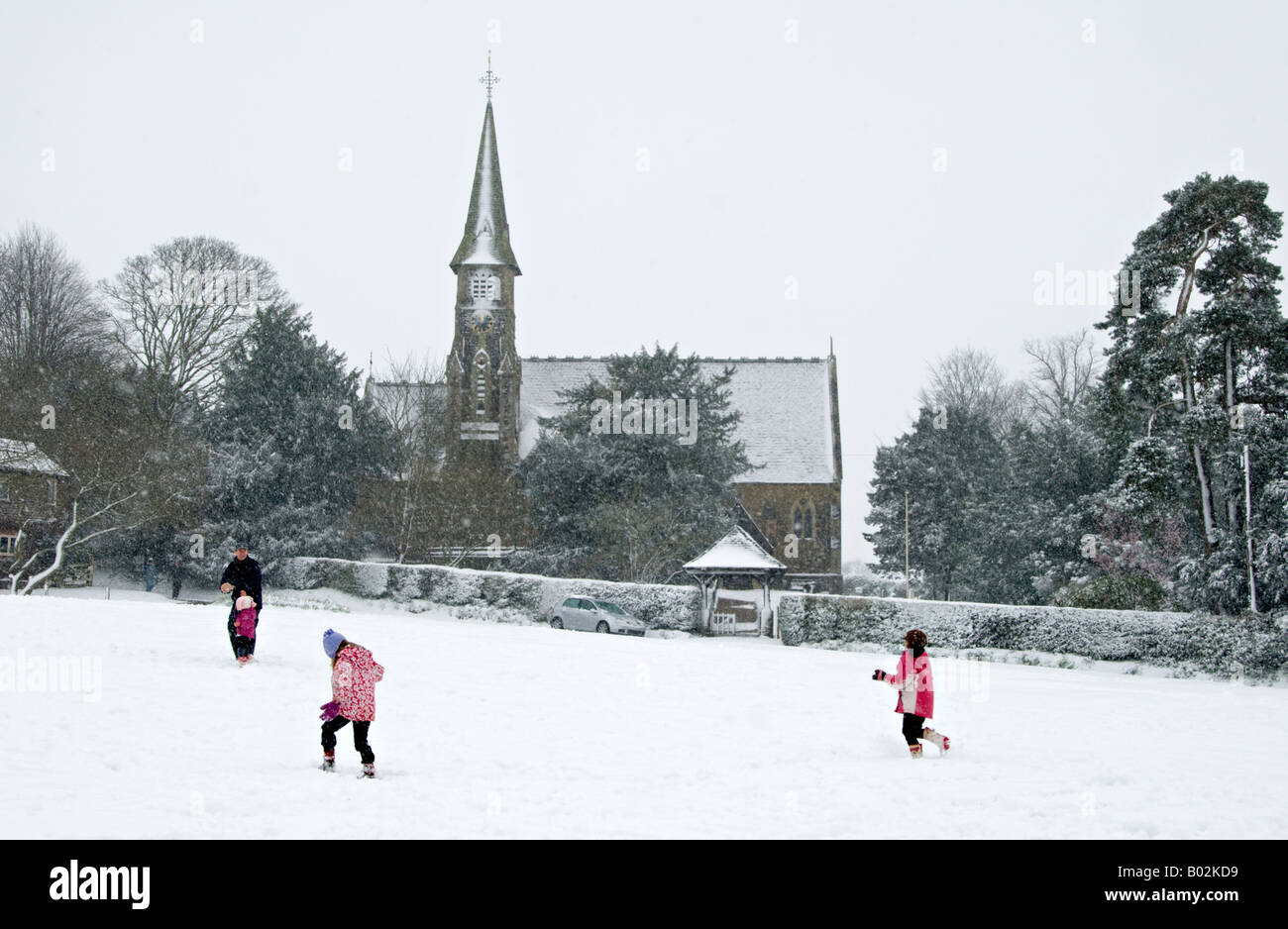 Ide hill village in snow hi-res stock photography and images - Alamy
