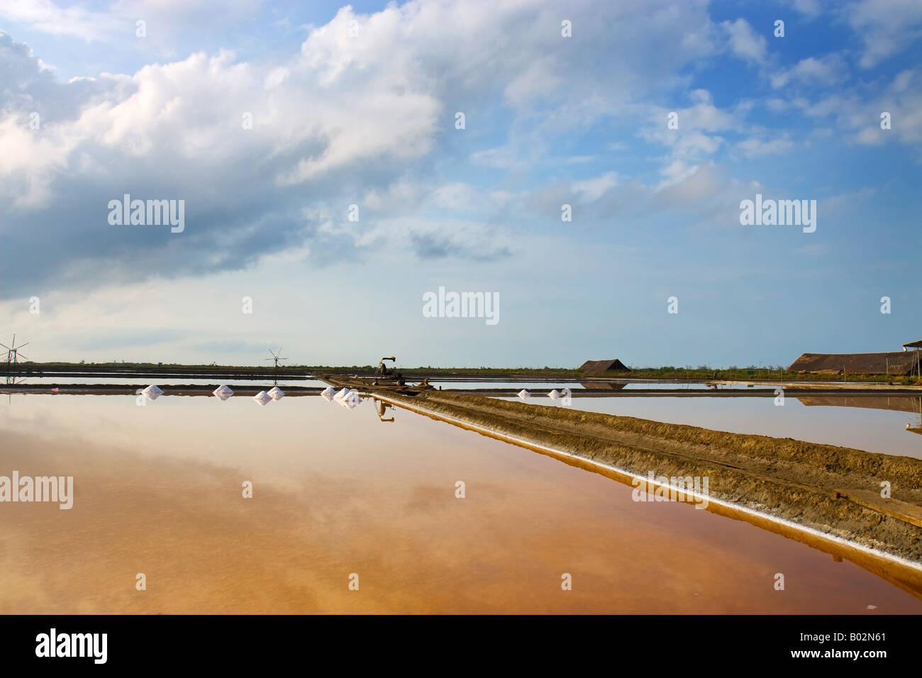 field, gray, ground, heat, horizontal, land Stock Photo - Alamy