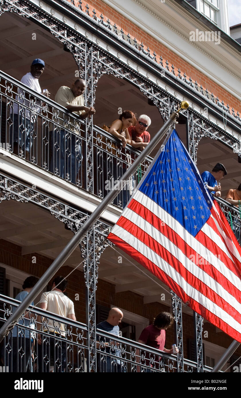 People celebrate balcony hi-res stock photography and images - Alamy