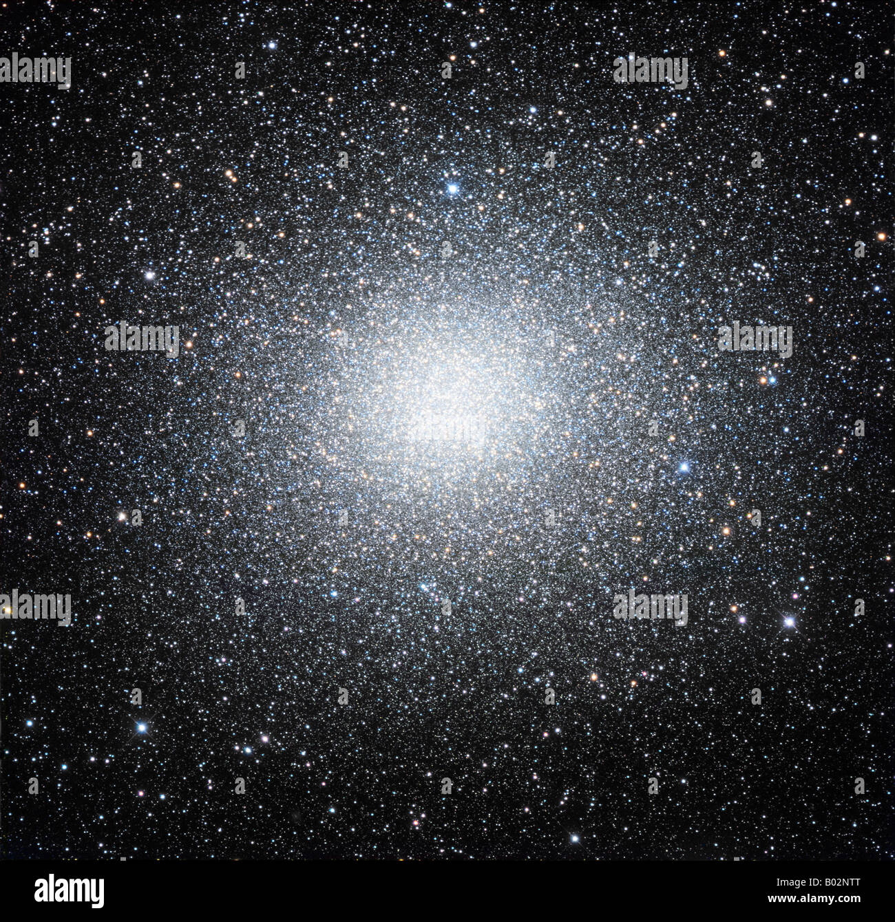 Omega centauri hi-res stock photography and images - Alamy