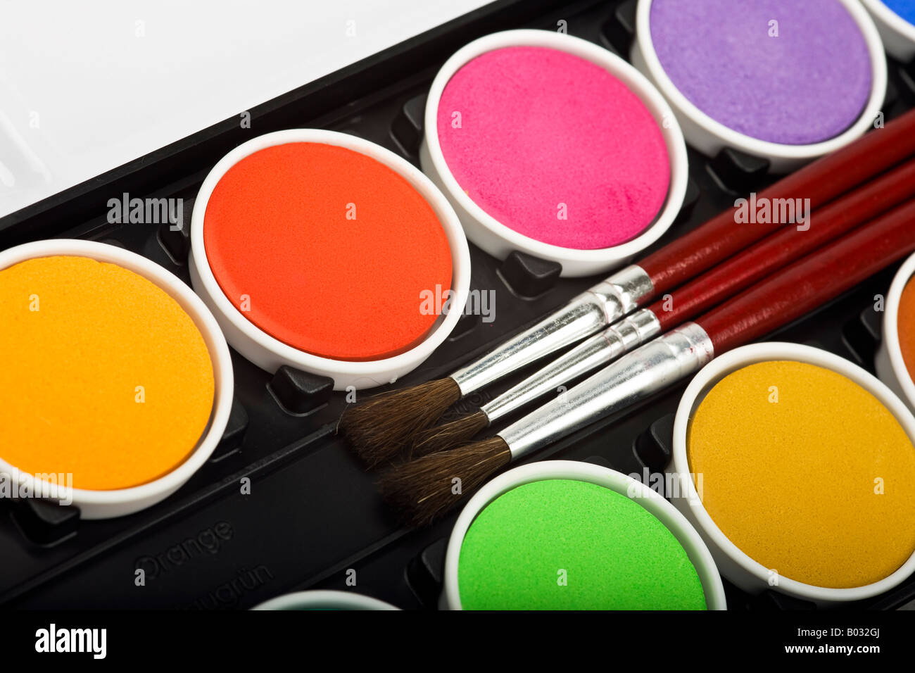 Water colour paint box hi-res stock photography and images - Alamy