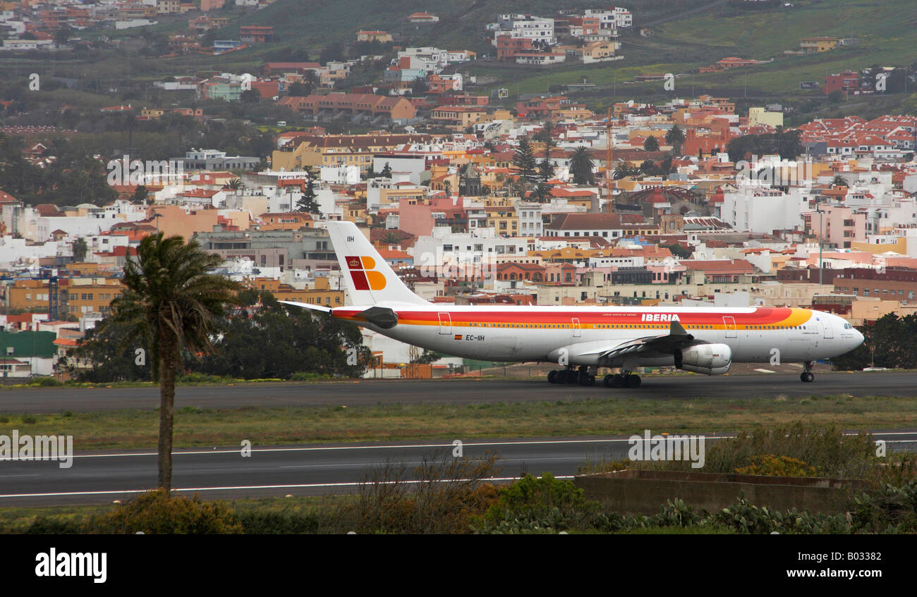 Los Rodeos Airport Stock Photo - Alamy