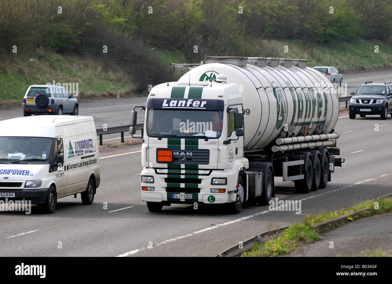 Lorry motorway hi-res stock photography and images - Alamy