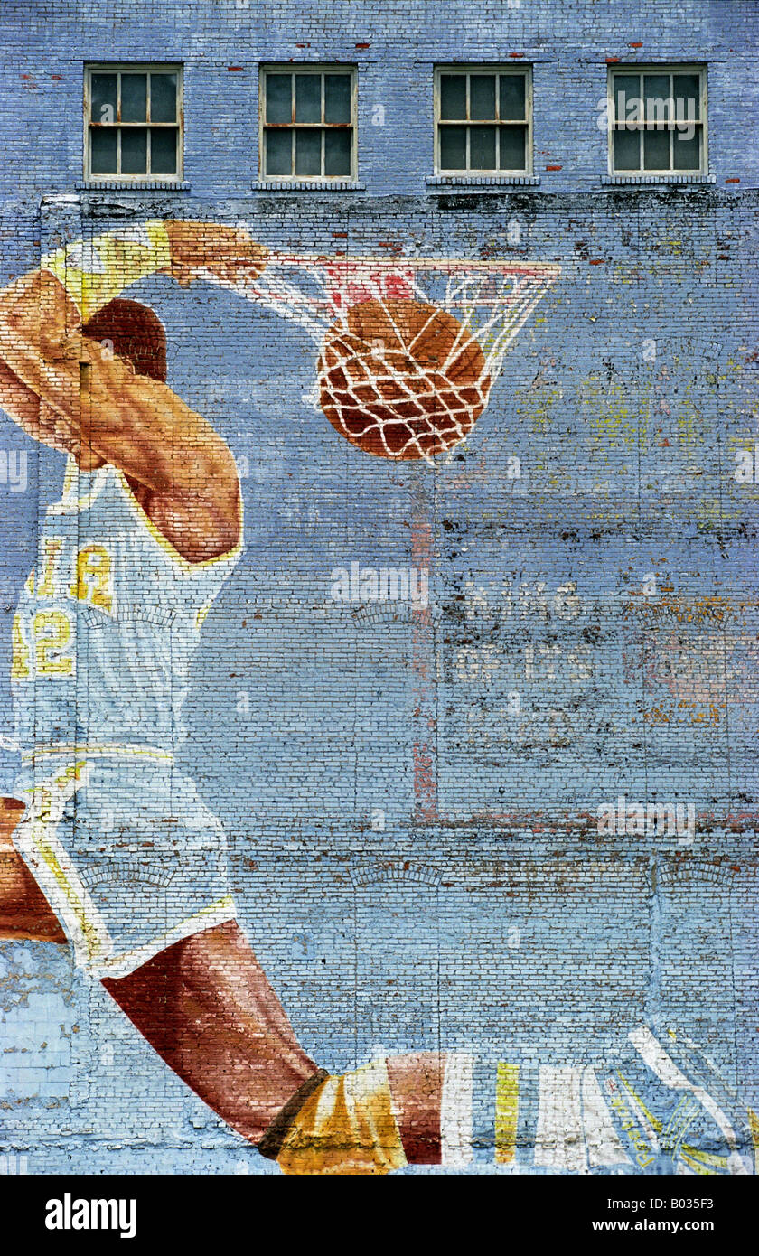 Basketball mural hi-res stock photography and images - Alamy
