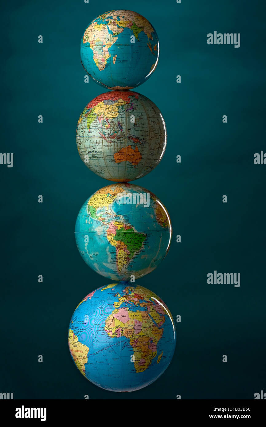 Class globes hi-res stock photography and images - Alamy