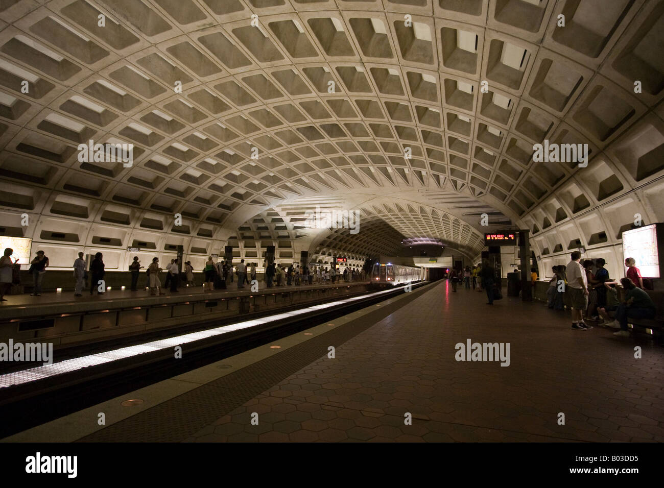Lenfant plaza metro station hi-res stock photography and images - Alamy