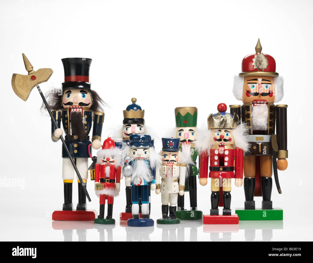 White nutcracker soldiers hi-res stock photography and images - Alamy