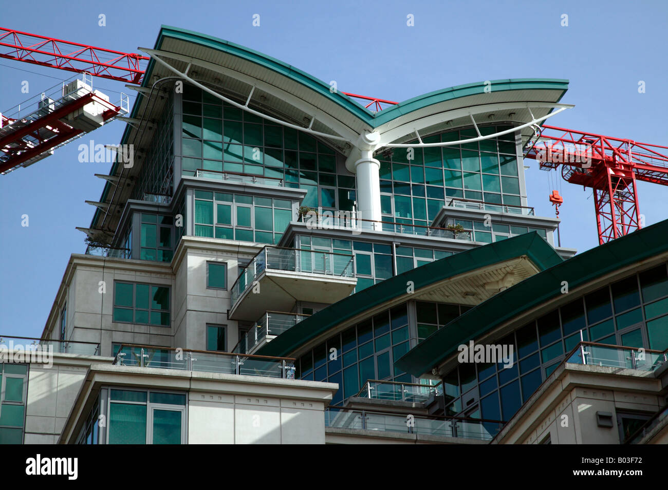 St George's Wharf Tower in Vauxhall Stock Photo - Alamy