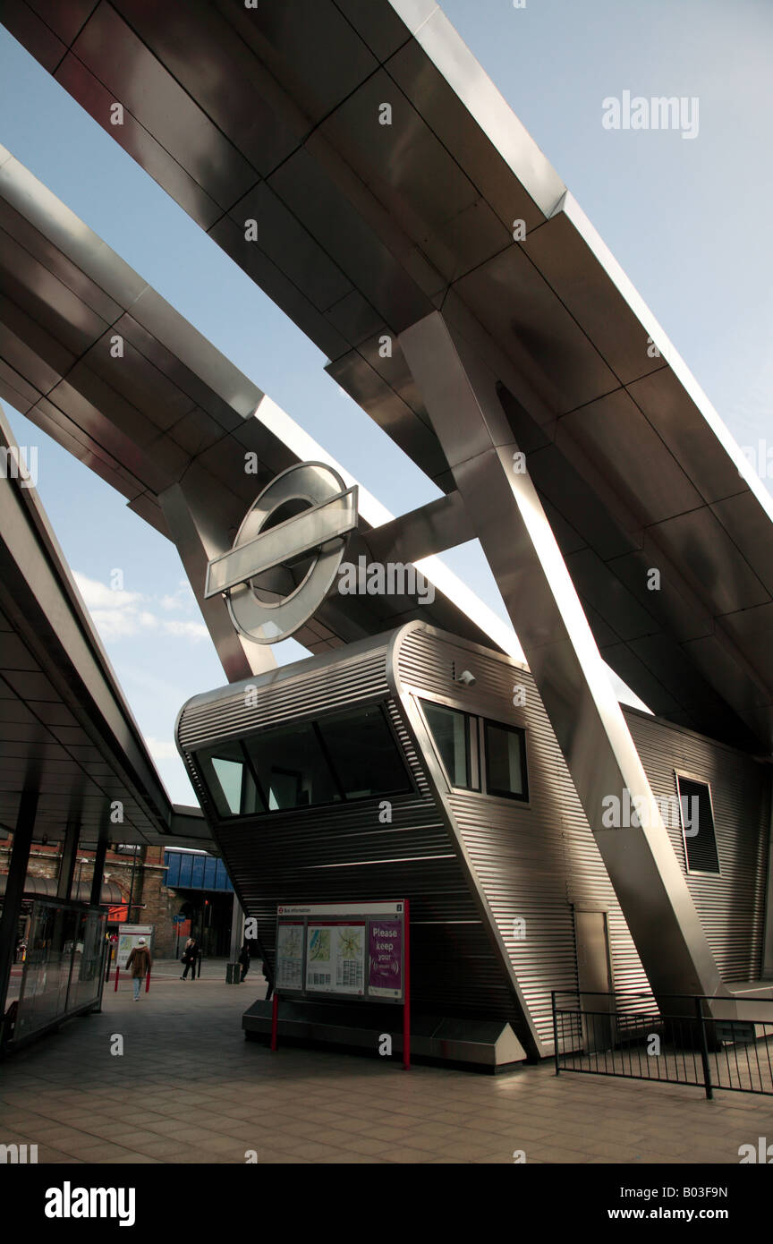 Transport interchange station hi-res stock photography and images - Alamy