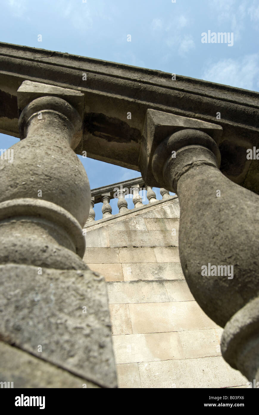 Bridge balustrade hi-res stock photography and images - Alamy