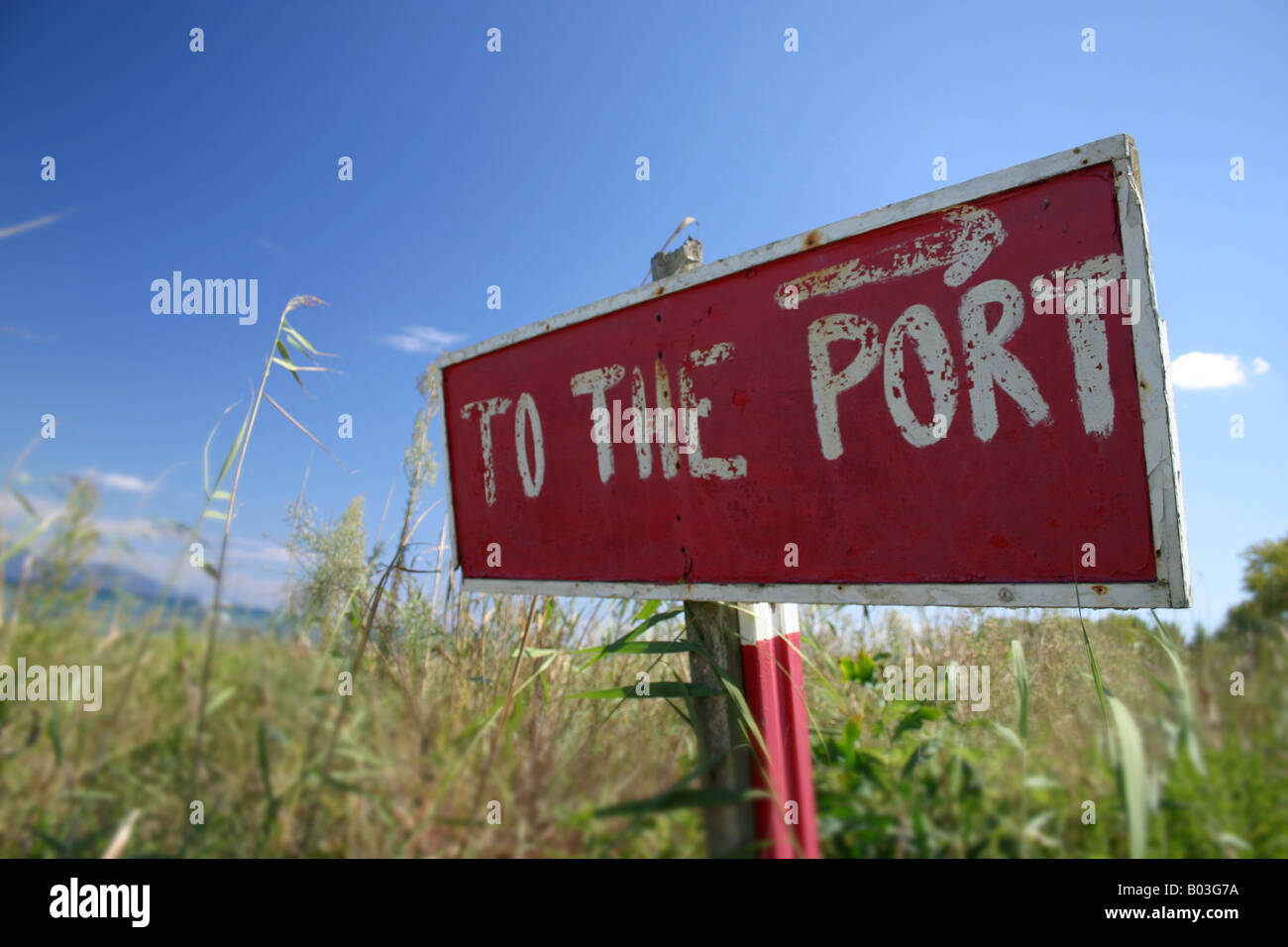 To The Port sign on a beach in Kavos Greece Europe Stock Photo - Alamy