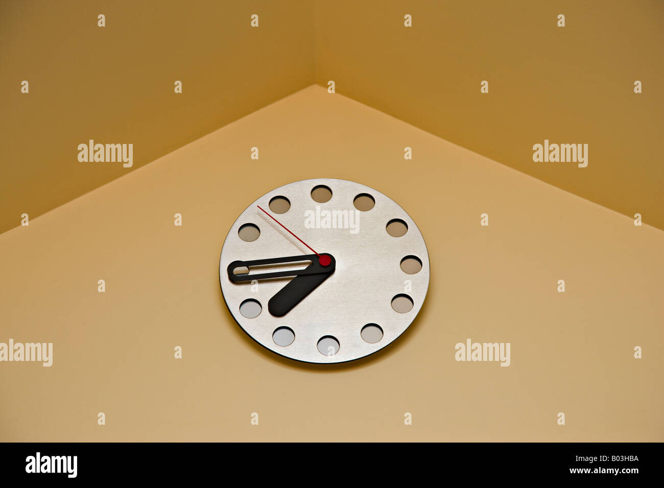 Wound clock hi-res stock photography and images - Alamy