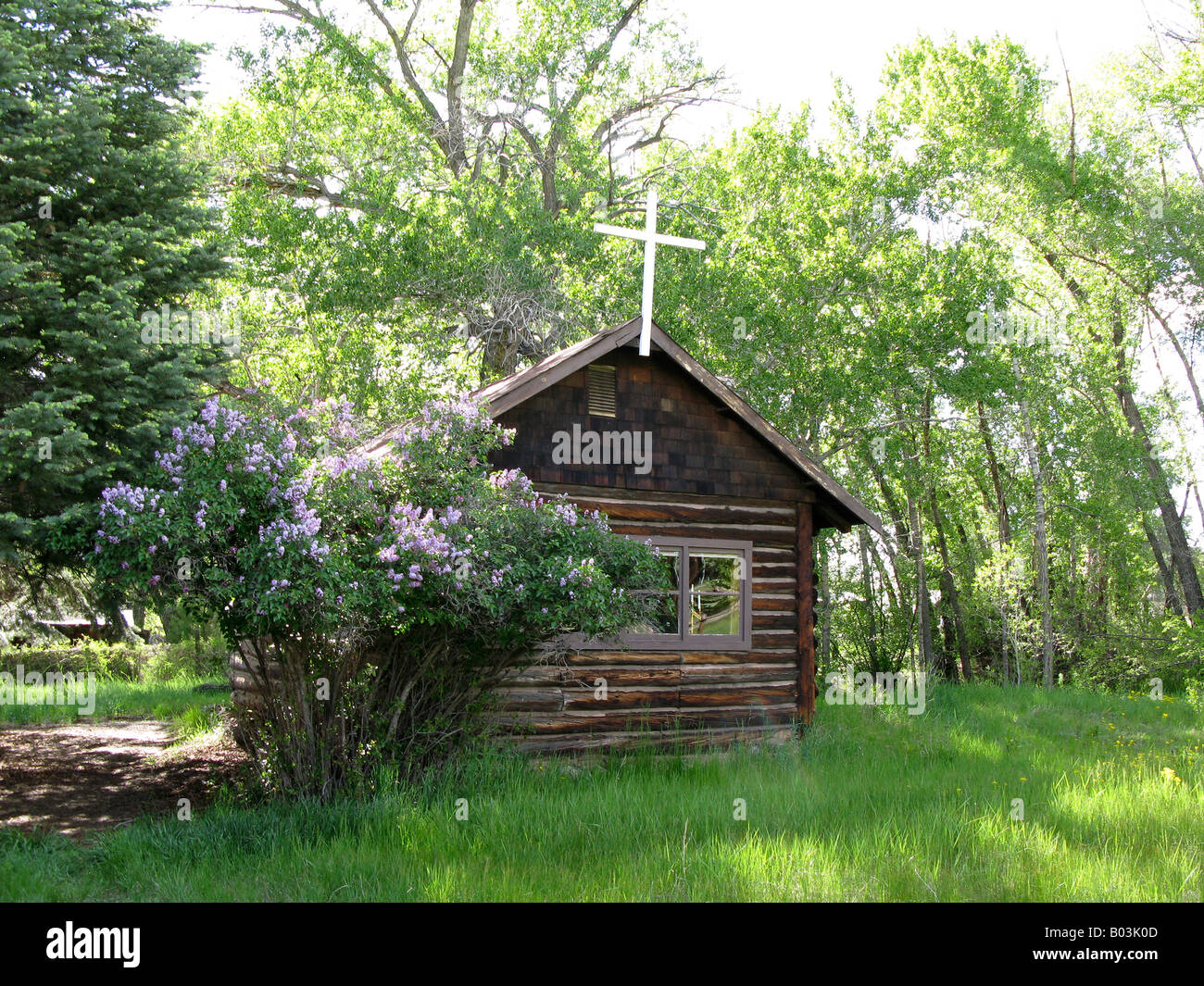 Log cabin church hi-res stock photography and images - Alamy