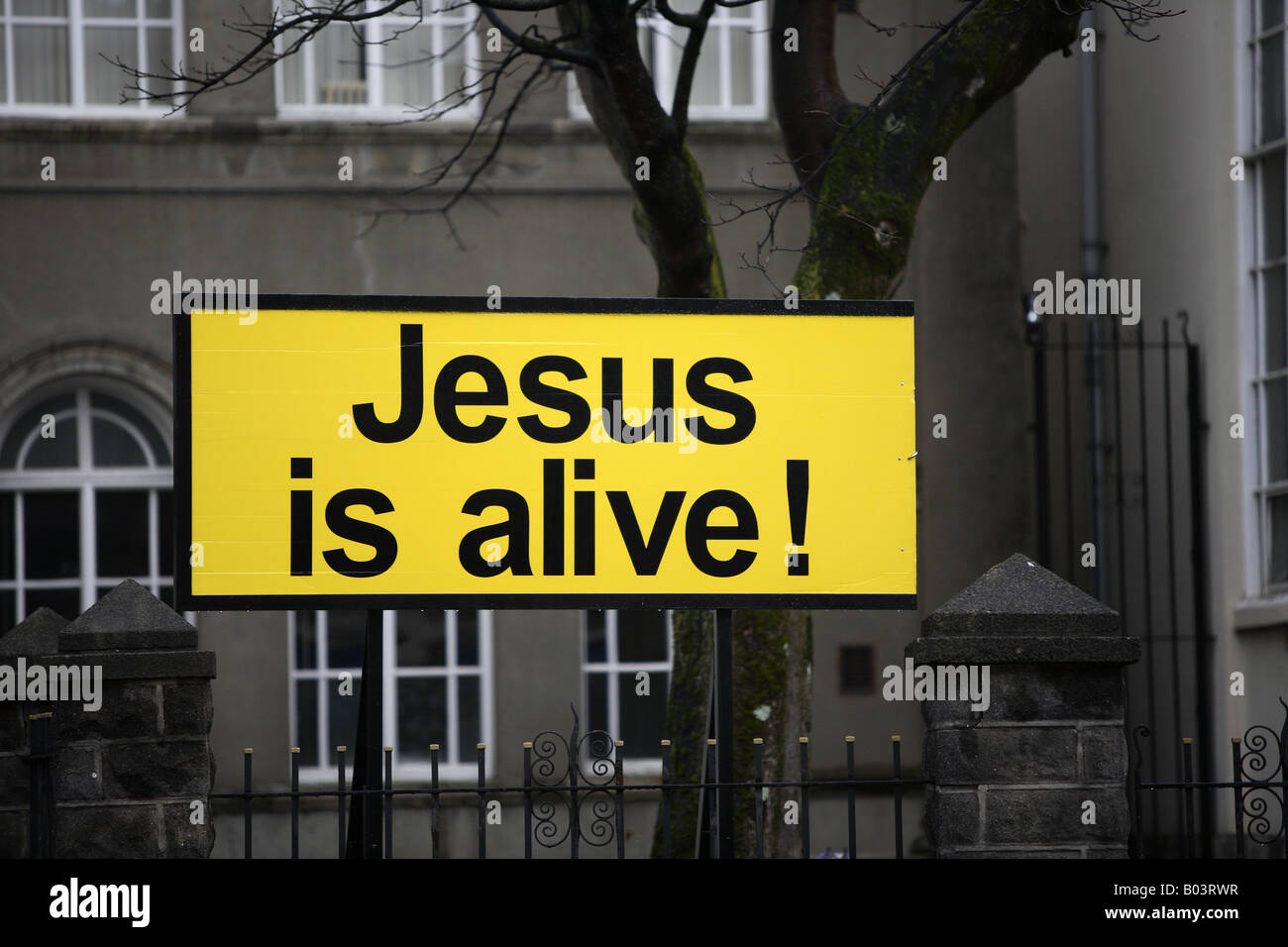 Jesus is alive hi-res stock photography and images - Alamy
