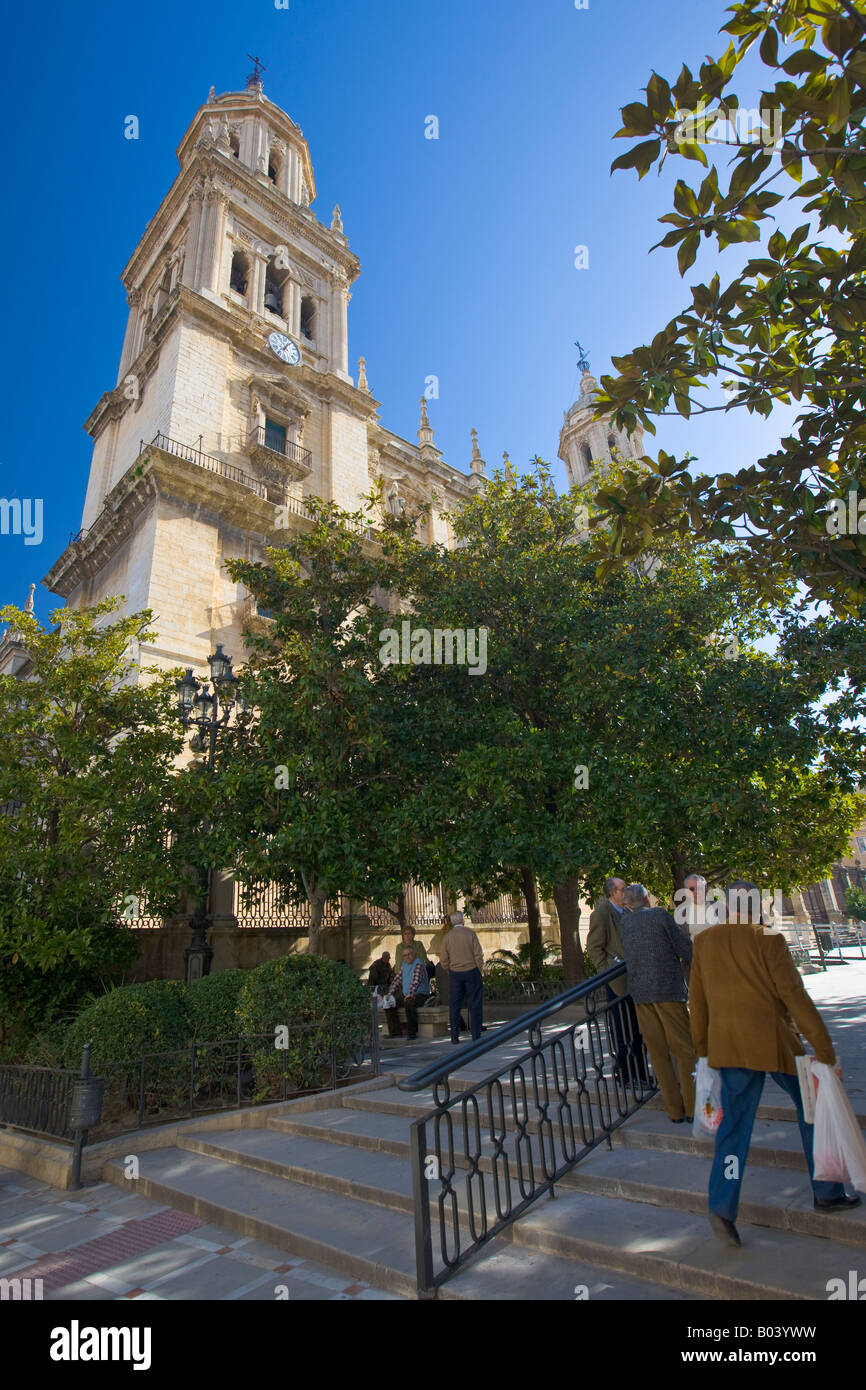 Plaza stand hi-res stock photography and images - Alamy