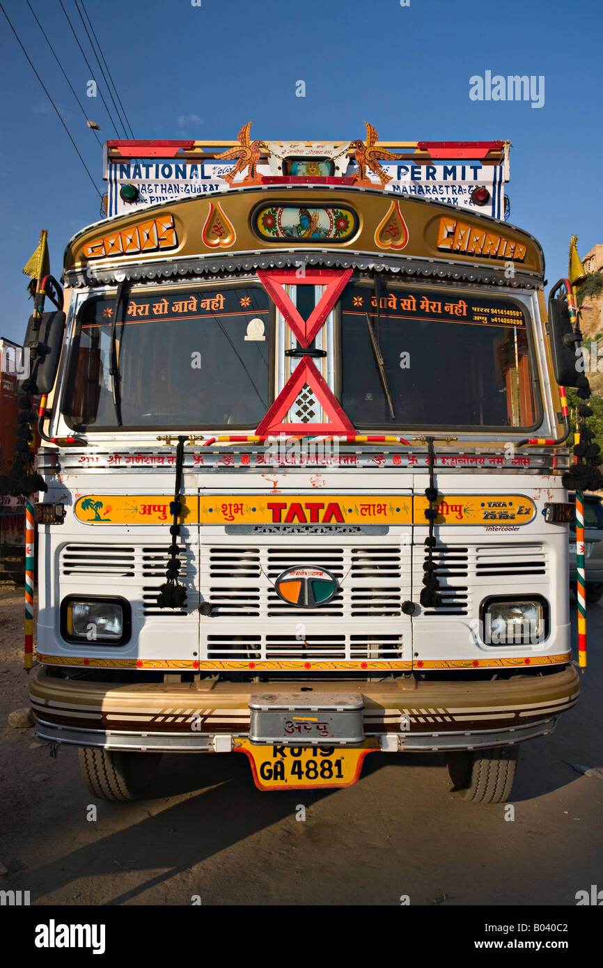 Indian lorry front hi-res stock photography and images - Alamy