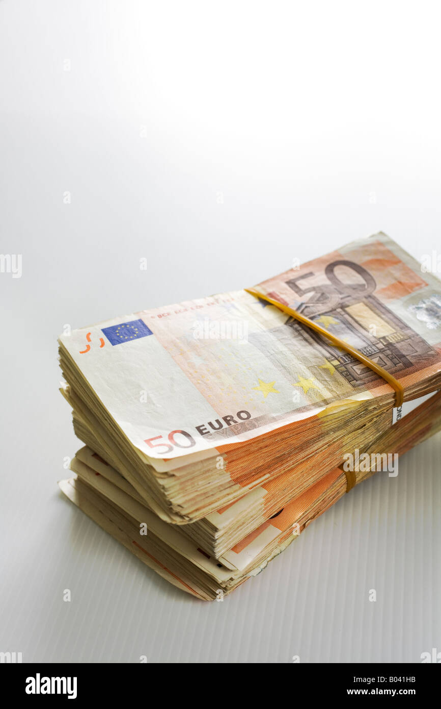Stack of money: 50 euro banknote Stock Photo - Alamy