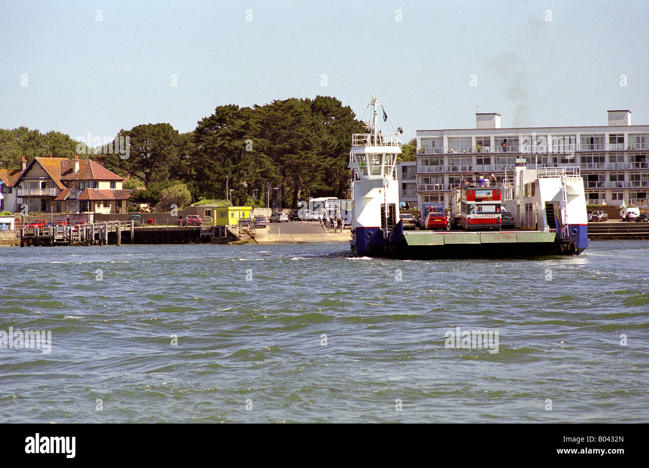 Bramble Bush Bay chain ferry that crosses the entrance to Poole Harbour ...