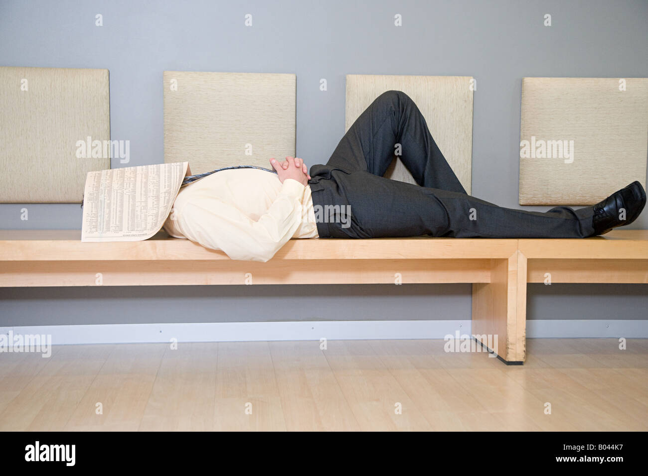 Newspaper covers hi-res stock photography and images - Alamy