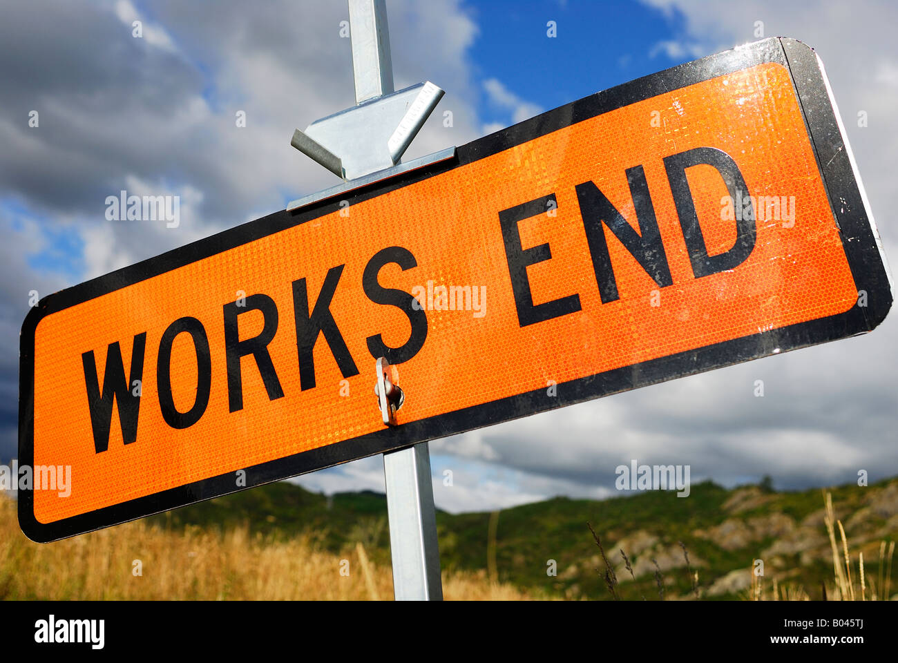 End roadworks hi-res stock photography and images - Alamy