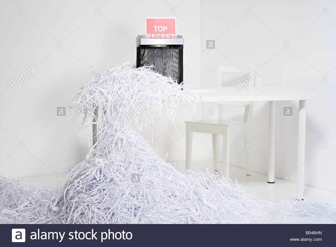 Piles Of Paper Office Stock Photos & Piles Of Paper Office Stock Images ...