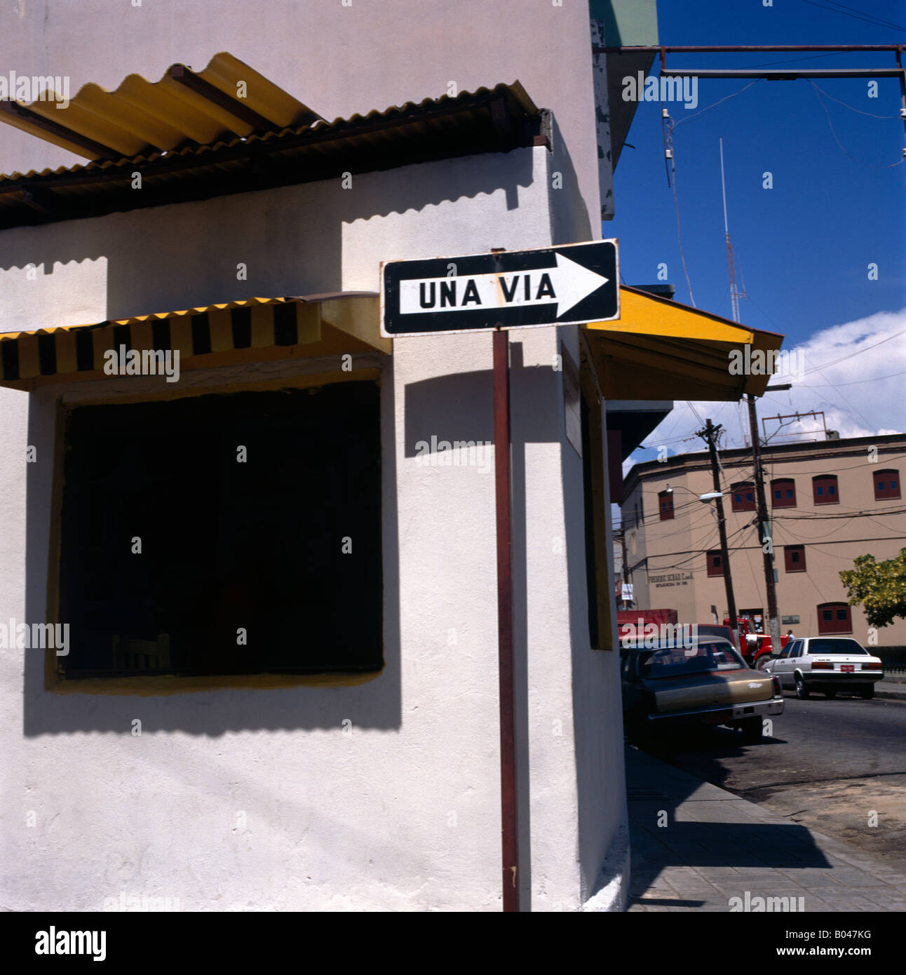 Dominican Republic Santo Domingo Street Sign "one Way Stock Photo - Alamy