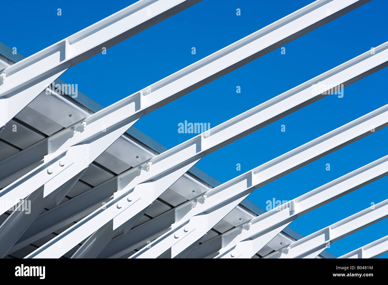 Blue girders hi-res stock photography and images - Alamy