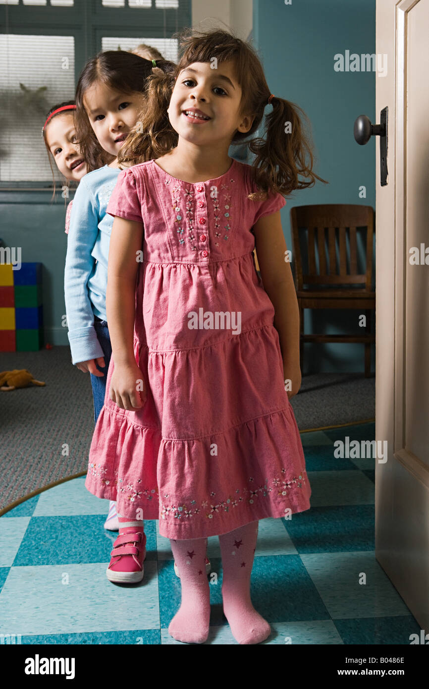 Girls in a line hi-res stock photography and images - Alamy