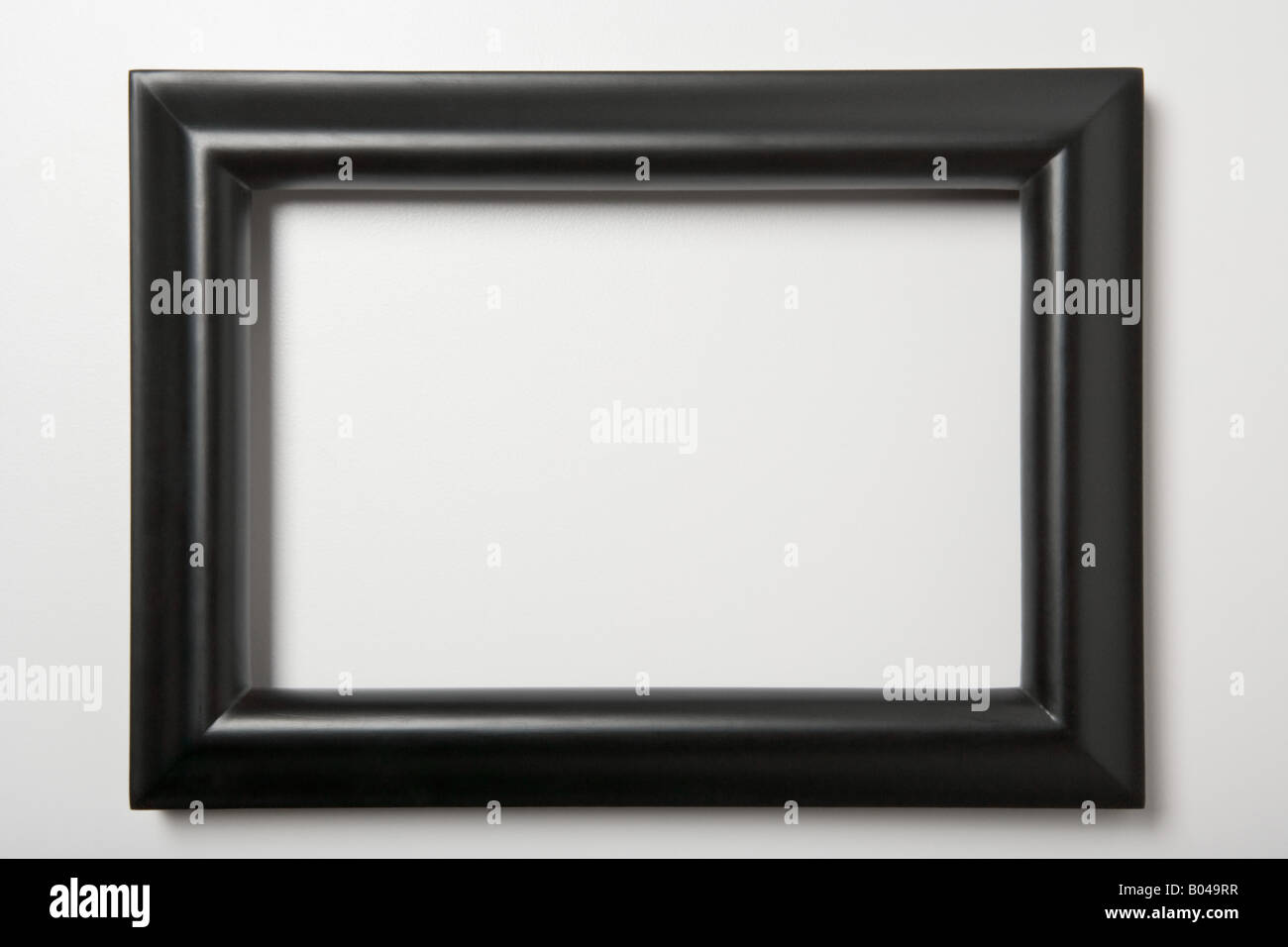 Empty picture frame Stock Photo - Alamy