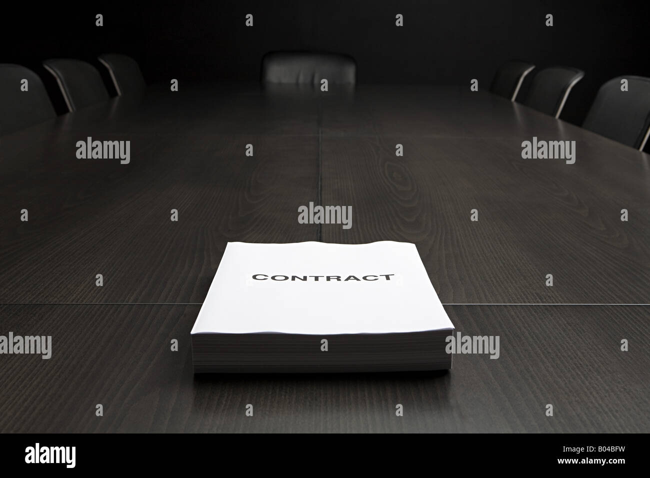 Contract color hi-res stock photography and images - Alamy