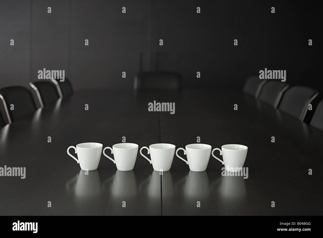 Cups on a table hi-res stock photography and images - Alamy