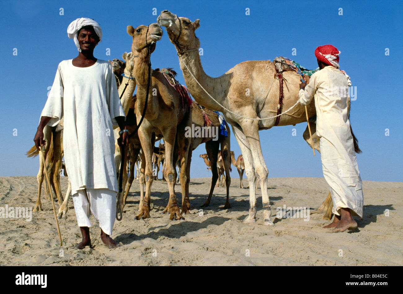 Arab tribesmen hi-res stock photography and images - Alamy