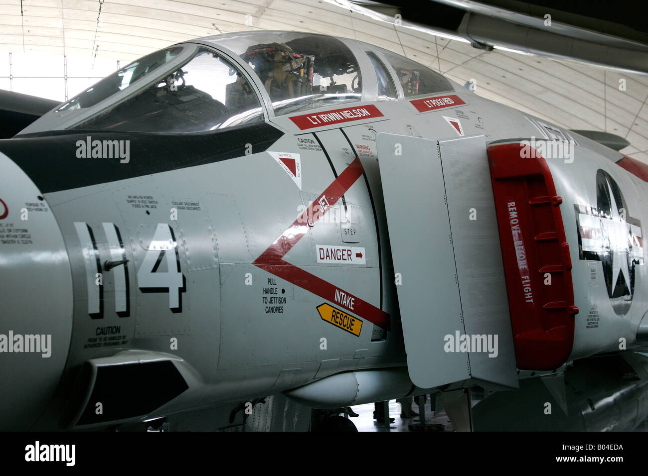 US NAVY PHANTOM JET FIGHTER AIRCRAFT COCKPIT -IMPERIAL WAR MUSEUM ...